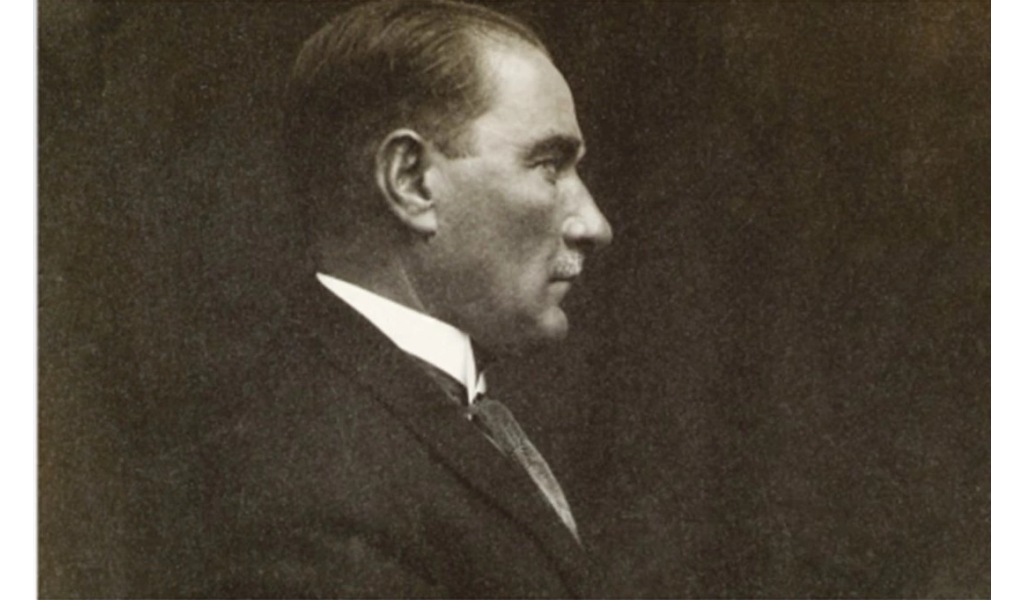 Poster Nedir: Görsel Sanatın Etkileyici Yüzü