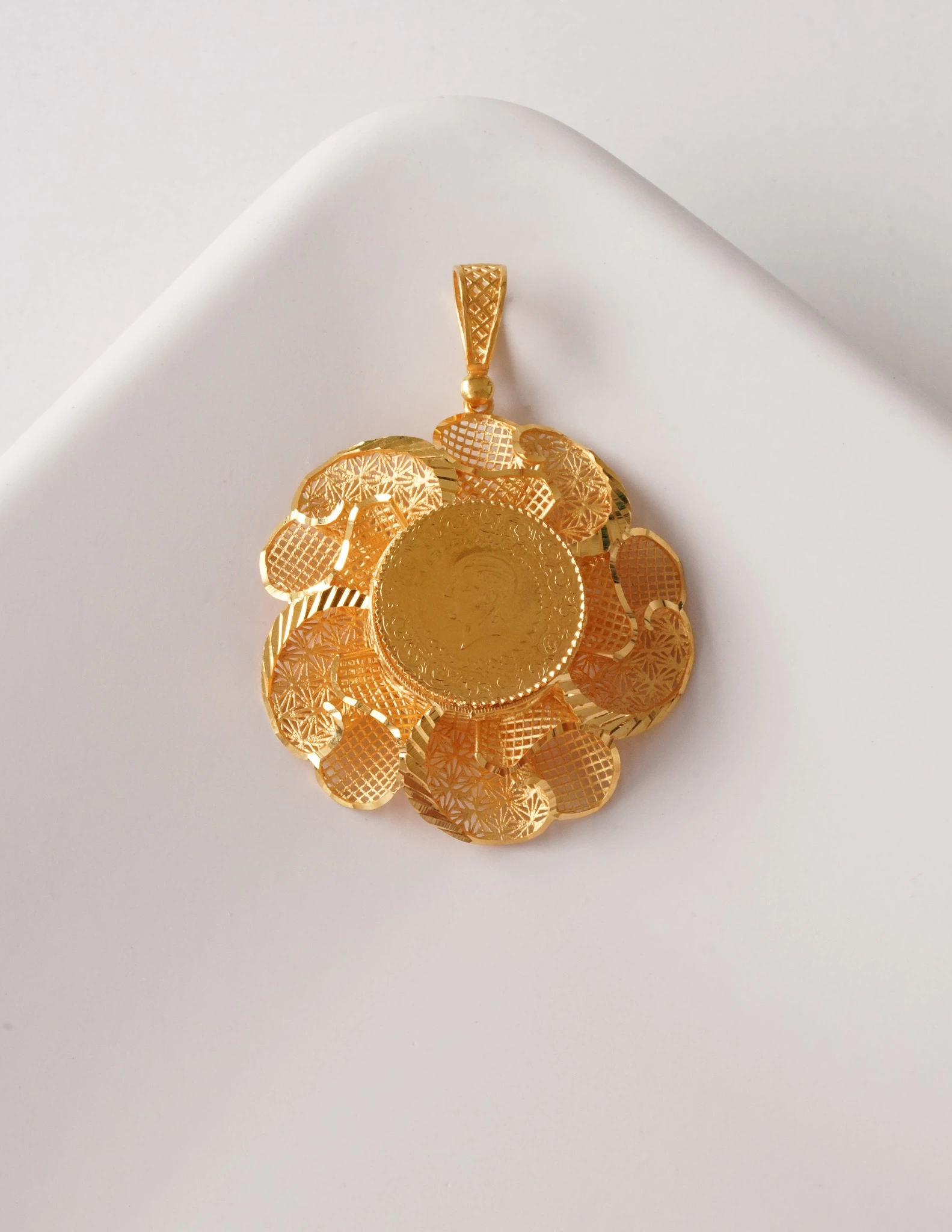 22 Ayar Altın Kolye Ucu