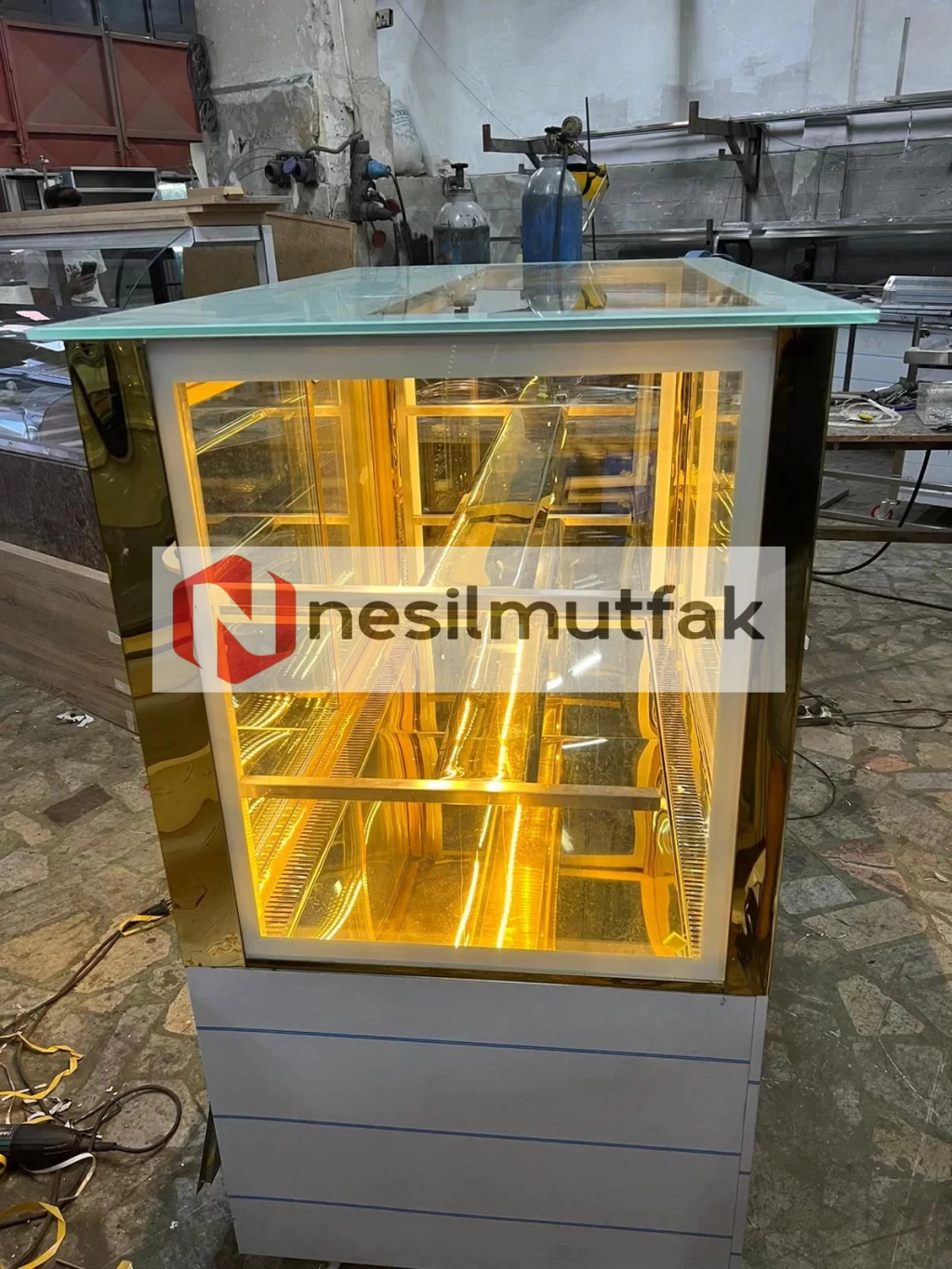 Pasta Tatlı Teşhir Dolabı Gold Model | Nesil Mutfak