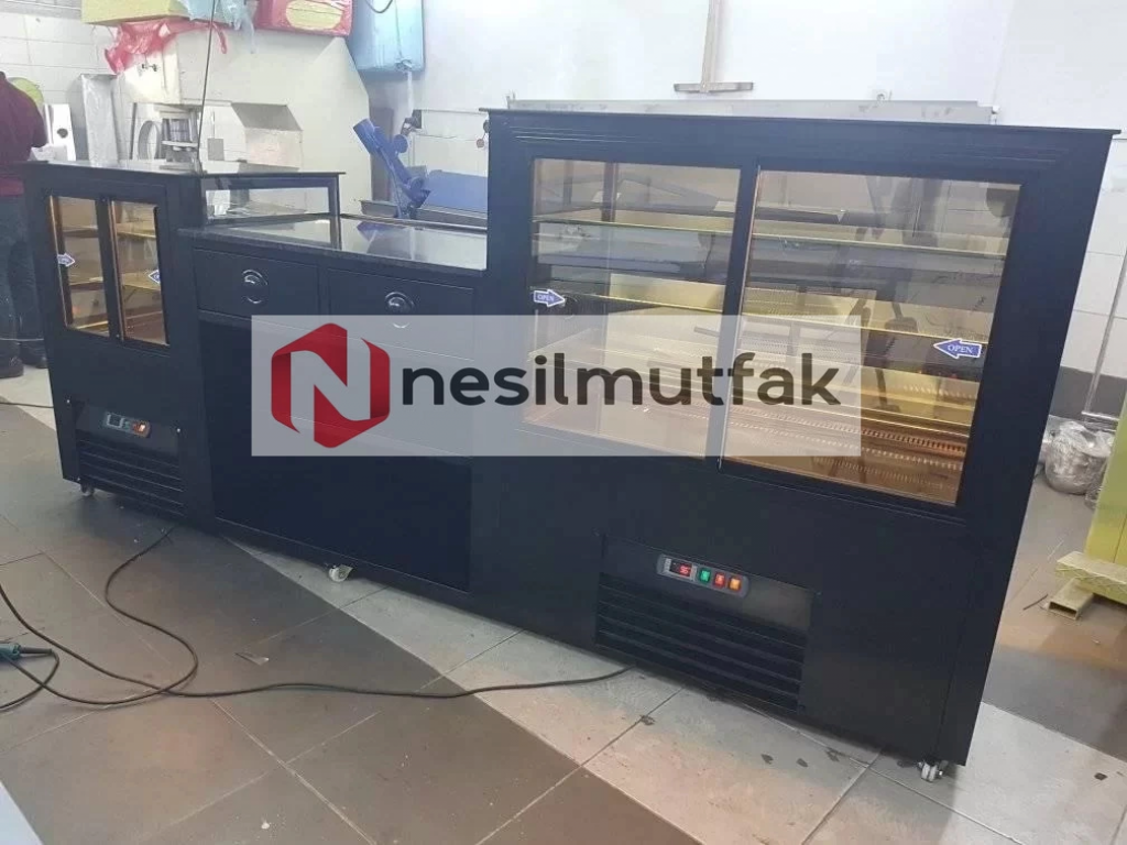 Pasta Tatlı Teşhir Dolabı Black Model
