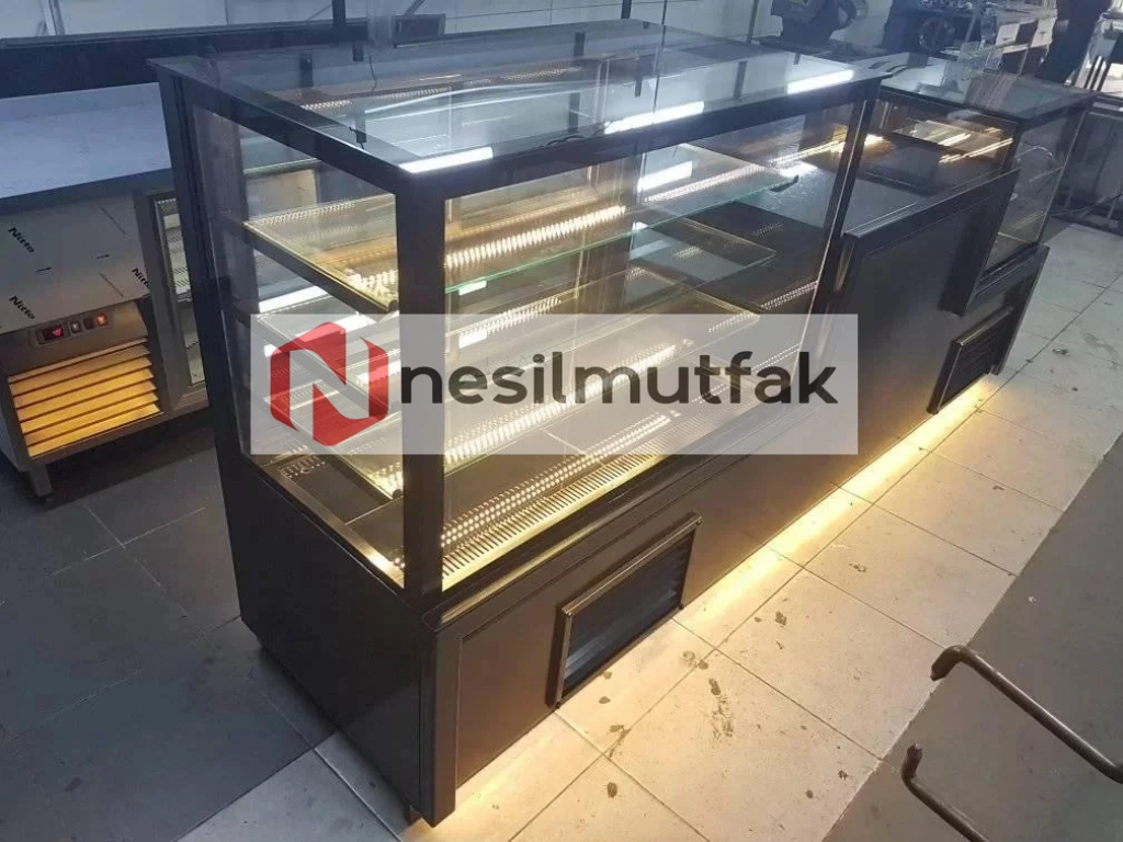 Pasta Tatlı Teşhir Dolabı Black Model