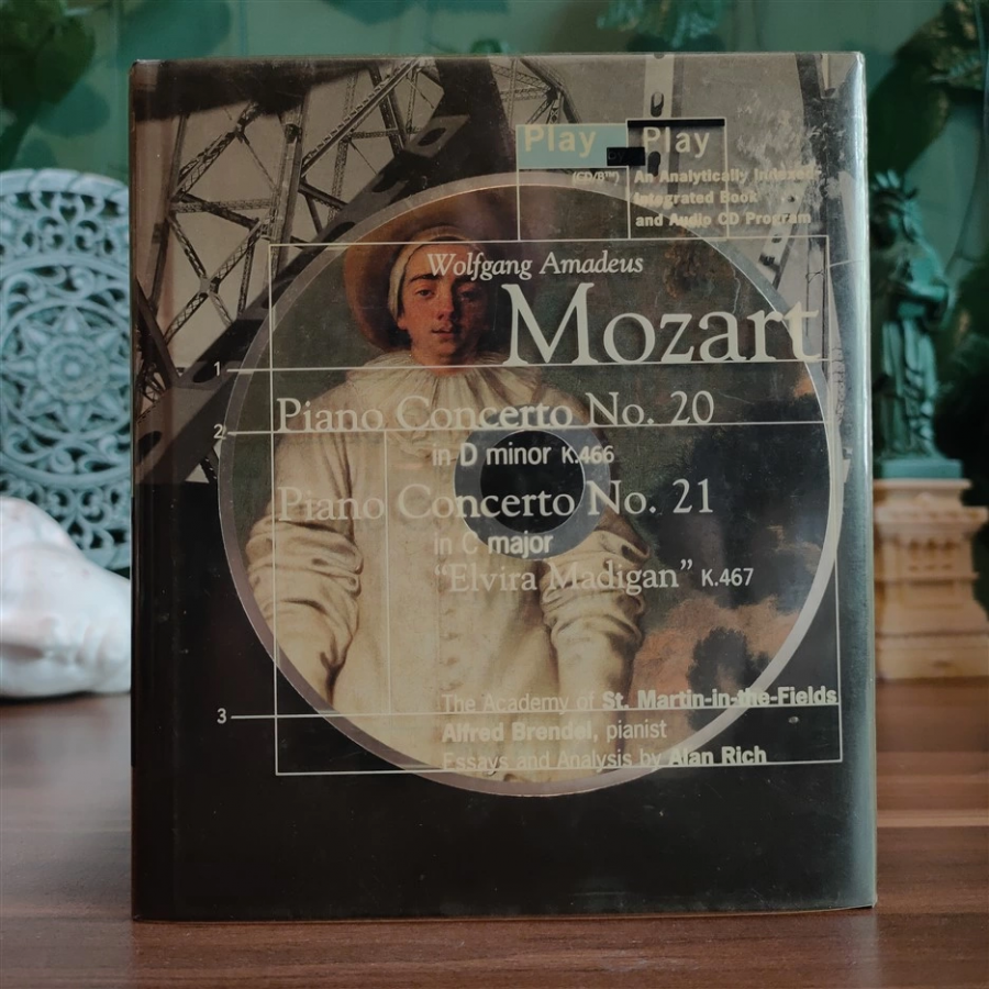 Mozart - Piano Concerto No. 20 & 21 (Kitap + CD)