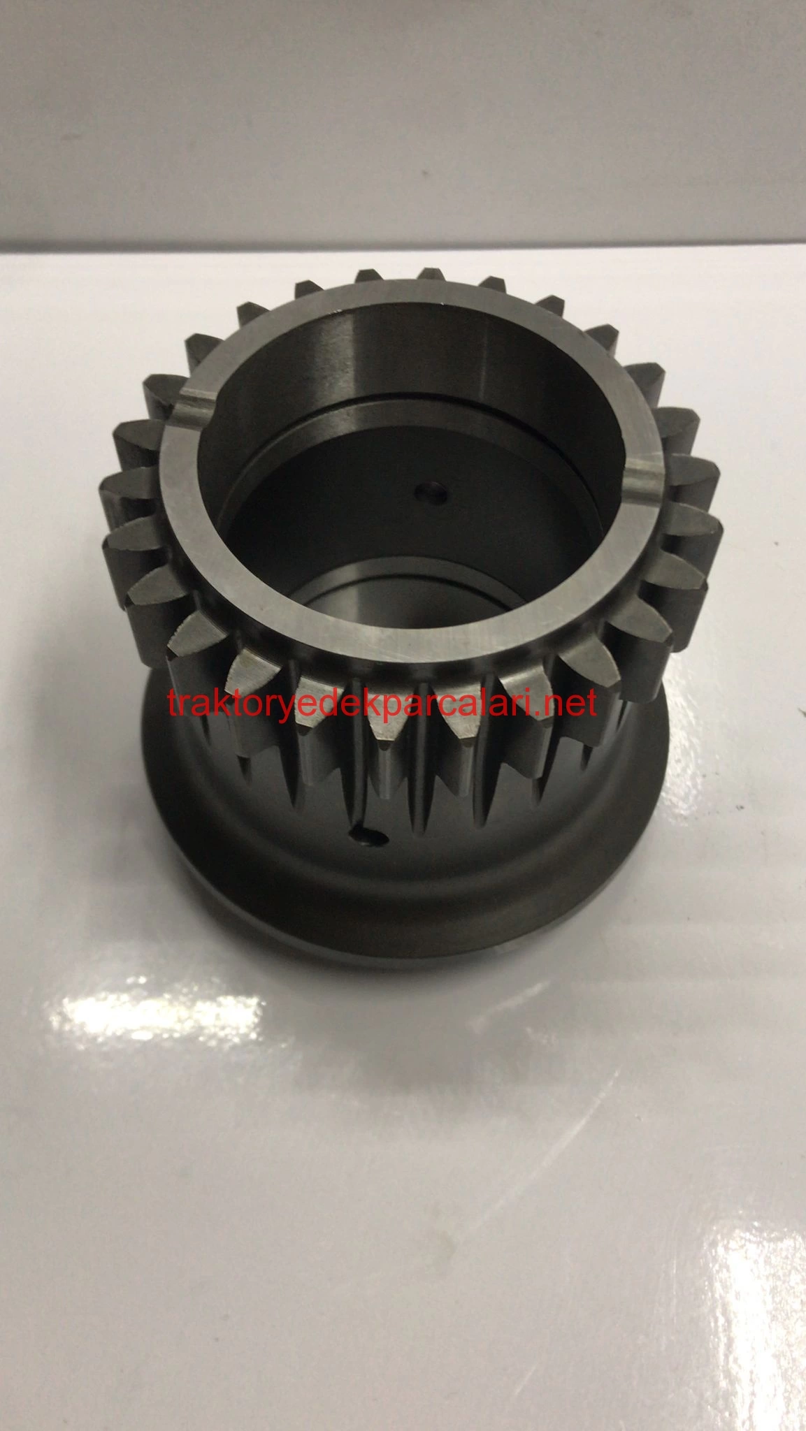 GERİ VİTES DİŞLİSİ TD65-TD75-TD85D NEWHOLLAND