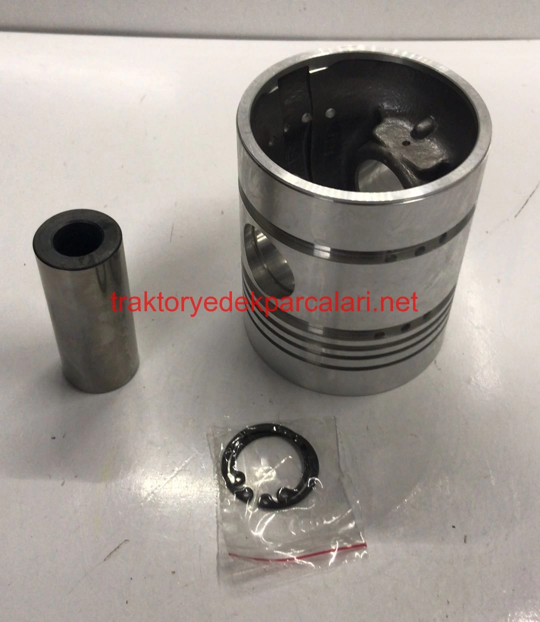 PİSTON SEKMANSIZ KOLBEN (135) MASSEY FERGUSON