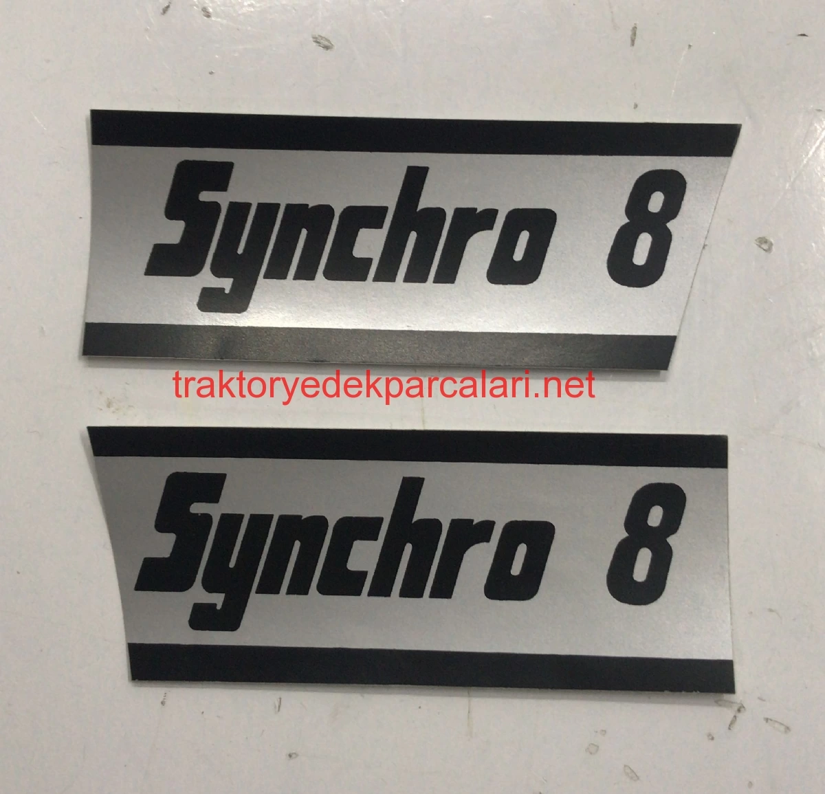 SYNCHRO 8 ETİKETİ MASSEY FERGUSON